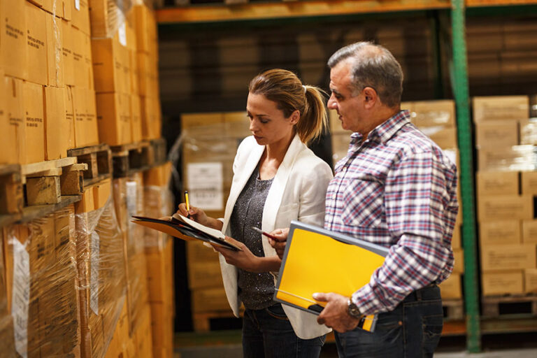 Customs value: how to calculate it correctly to avoid problems - Agencia Aduanal Azafra